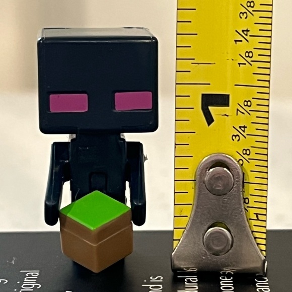Minecraft | Toys | Mattel Minecraft Mini Figure Enderman Grass Series ...